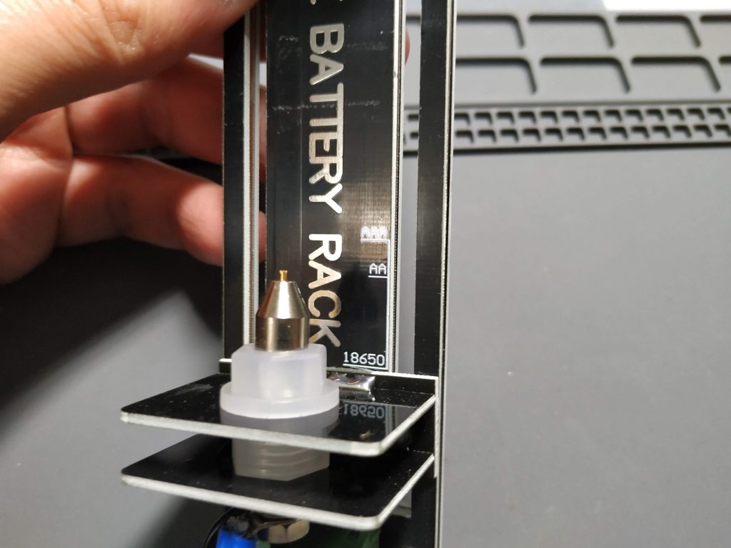 Holder for 18650 cell testing - ElectroTinker
